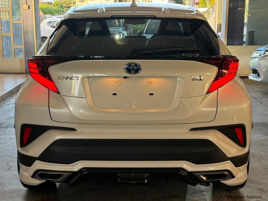 Used Toyota C-HR G Nero Hybrid | 2021 C-HR G Nero Hybrid for sale | Vacoas Toyota C-HR G Nero ...