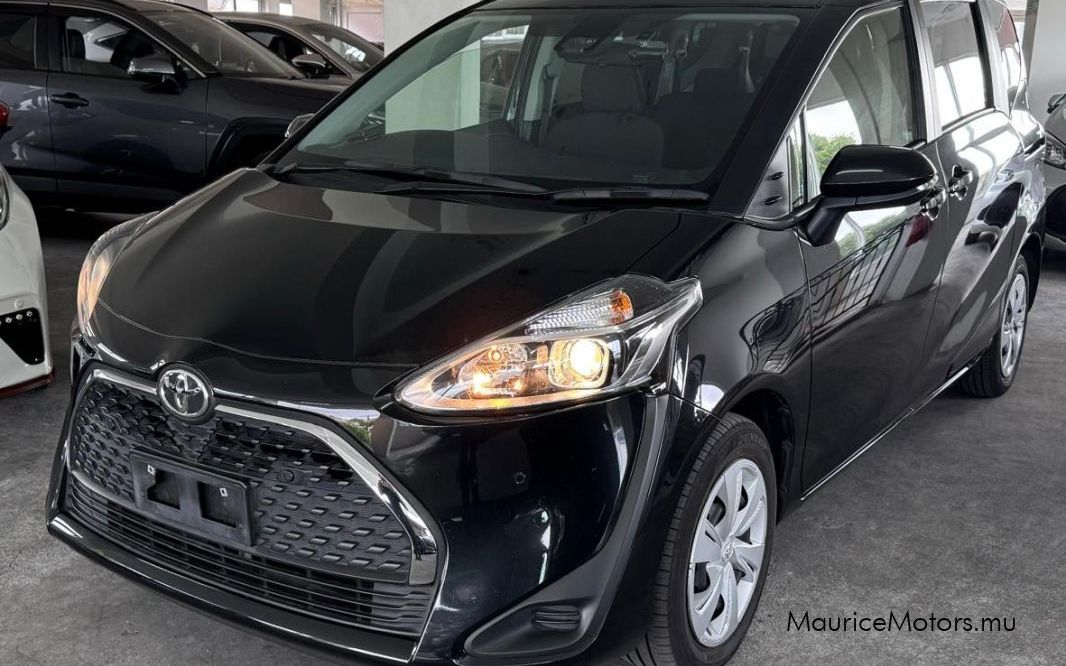 Used Toyota Sienta X | 2022 Sienta X for sale | Vacoas Toyota Sienta X ...
